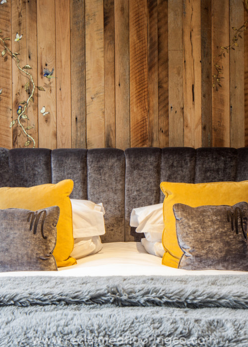 Saving costs with oak Wall cladding, Reclaimed Oak Panelling, Reclaimed ...